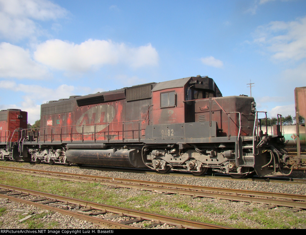 SD40-2 9482